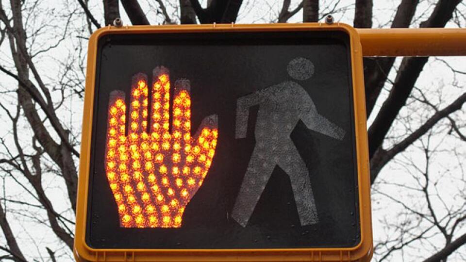 Stop, look and look out: Pedestrians' trust of autonomous vehicles at ...